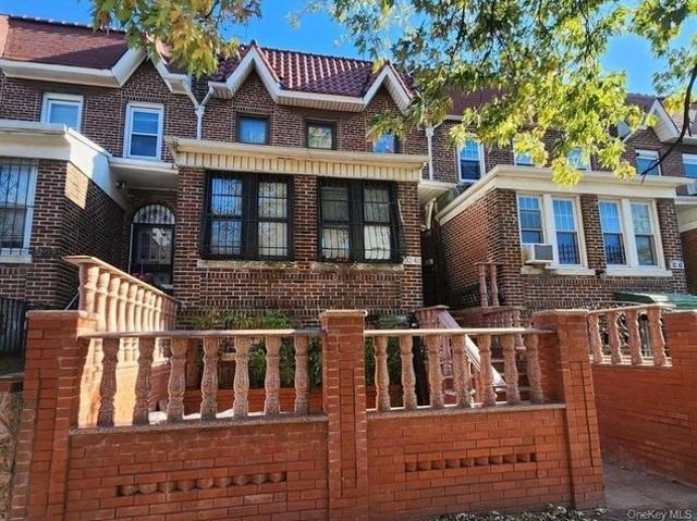32 41 84th St, East Elmhurst, NY 11370