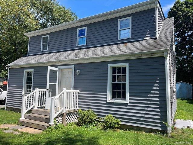 32 7th Ave S, Huntington Station, NY 11746