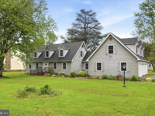 32 7th St, Shenandoah Junction, WV 25442