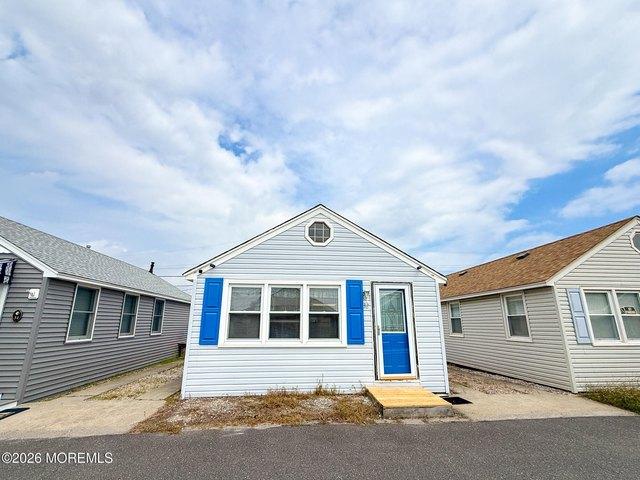 32 9th Ln Unit 236, Seaside Park, NJ 08752