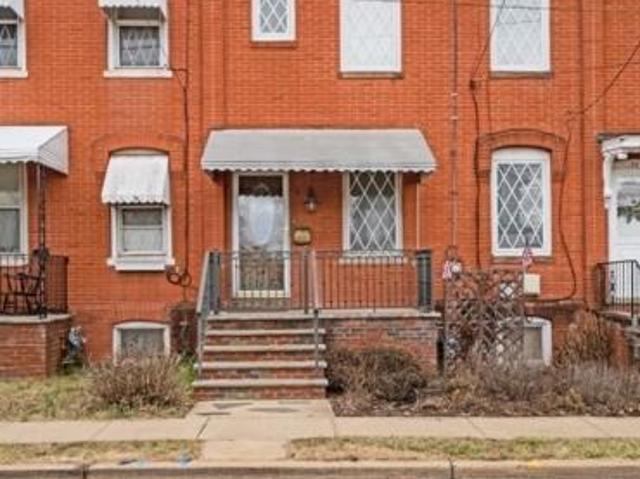 32 1st Ave #32, Raritan, NJ 08869