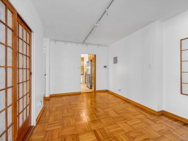 32 20 89th Street 108