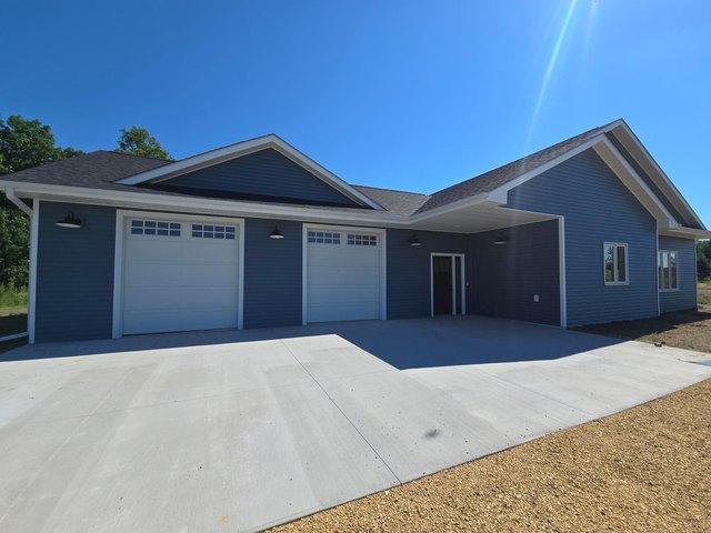 32 256th St, Osceola, WI 54020