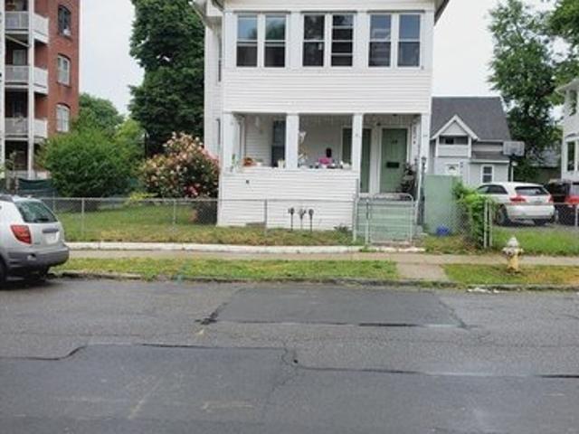 32 34 Montmorenci St, Springfield, MA 01107