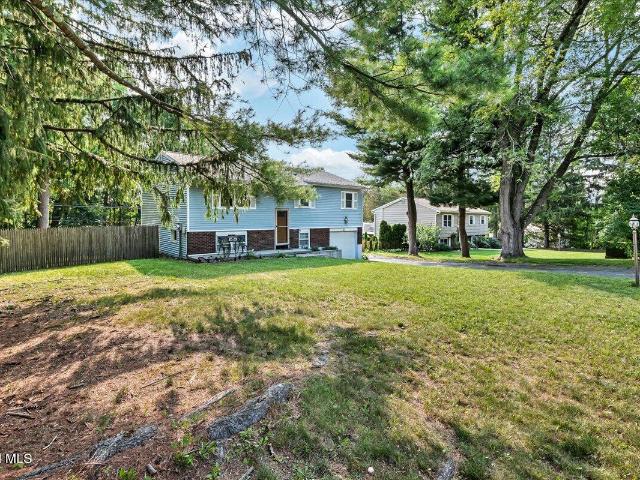 32 Tamarack Lane
