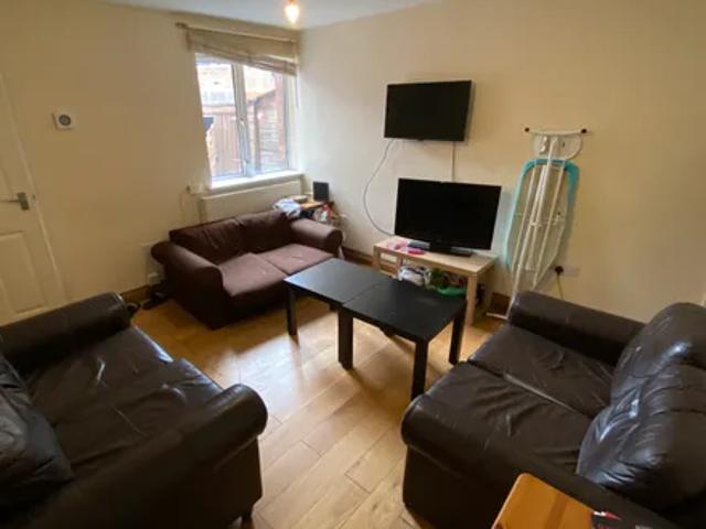 32 Teignmouth Road, Stirchley, B29 7AZ, United Kingdom | 6 bed house for rent #162292358 | Rentberry