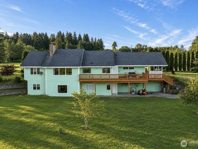 32 Thompson Ln, Elma, WA 98541