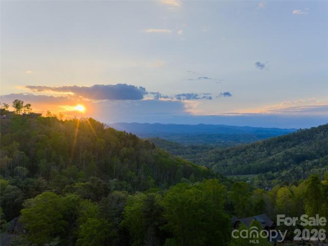 32 Timberwolf Court