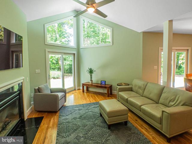 32 towhee ct