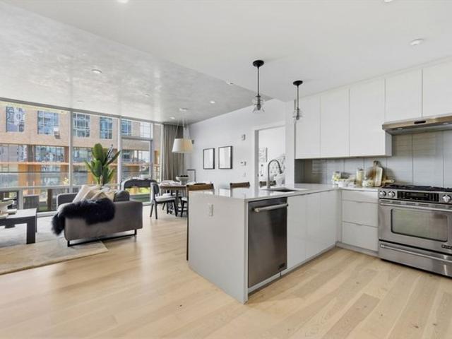 32 Traveler St Unit 303, Boston, MA 02118