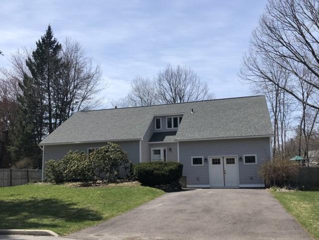 32 Tracy Ln, Shelburne, VT 05482