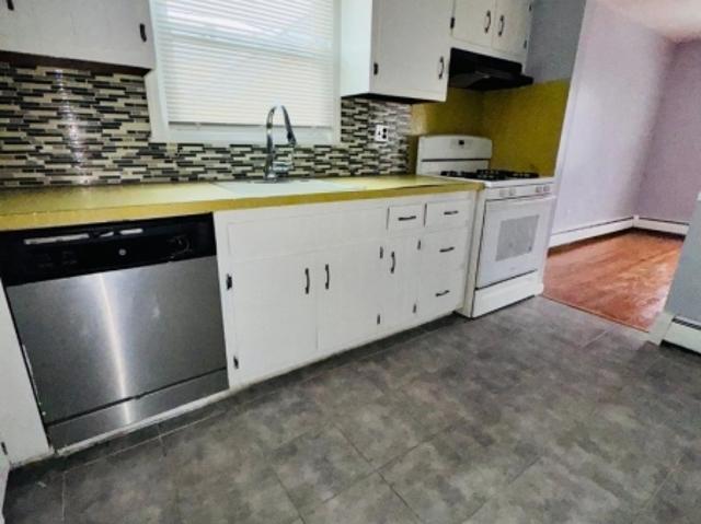32 Union Pl, Irvington, NJ 07111 | MLS #4001 | Compass