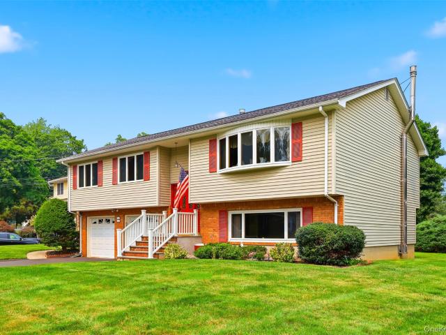32 Van Zandt Drive