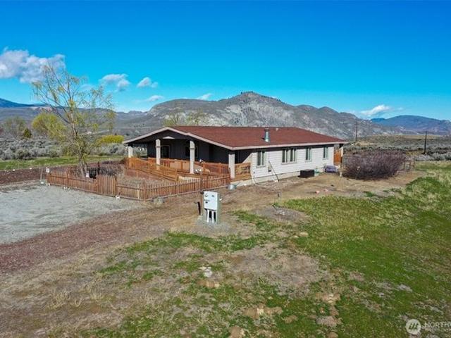 32 Valley View Dr, Tonasket, WA 98855
