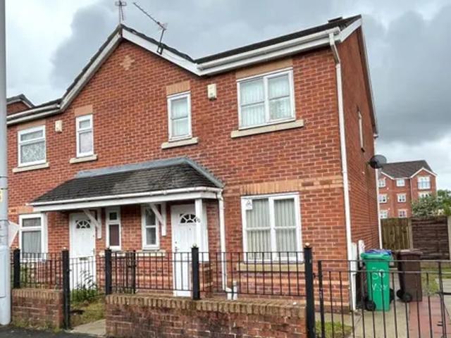 32 Venture Scout Way, Manchester, M8 8SY, United Kingdom | 3 bed duplex for rent #118056537 | Rentberry