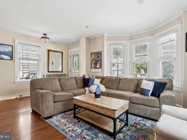 32 W Central Avenue