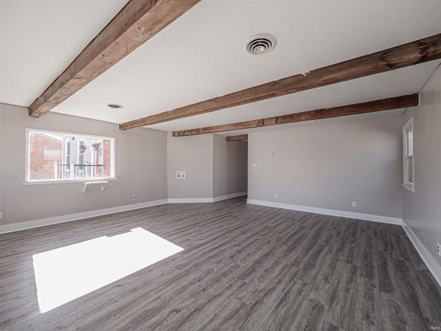 32 W Fletchall Street