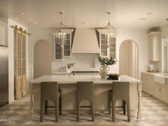 32 W Linger Ln, Phoenix, AZ 85021