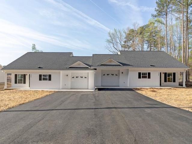 32 W Third Ave, Alberta, VA 23821