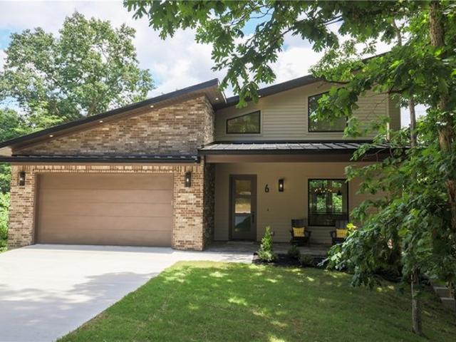 32 Warwick Dr, Bella Vista, AR 72714