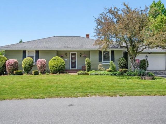 32 Waterman St, Barre, VT 05641