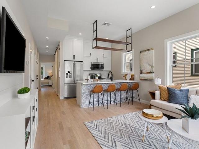 32 Wentworth St Apt 2, Boston, MA 02124