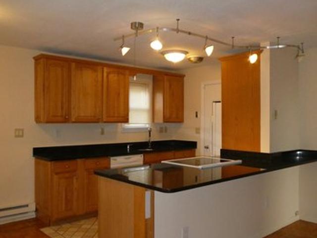 32 West Walk, West Haven, CT 06516