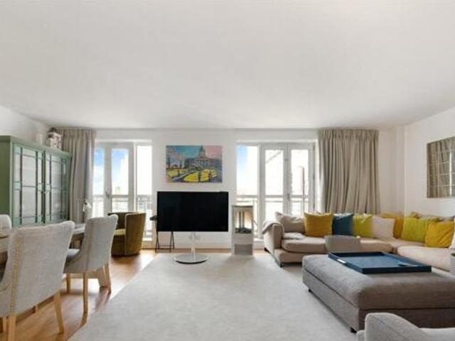 32 Westferry Circus, Hanover House, Canary Wharf, 3 Bedroom Penthouse