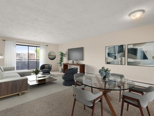 32 Whites Ave Unit E663, Watertown, MA 02472