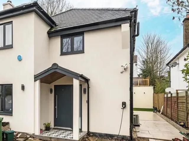 32 Wimborne Avenue, London, BR7 6RQ, United Kingdom | 5 bed apartment for rent #166899952 | Rentberry