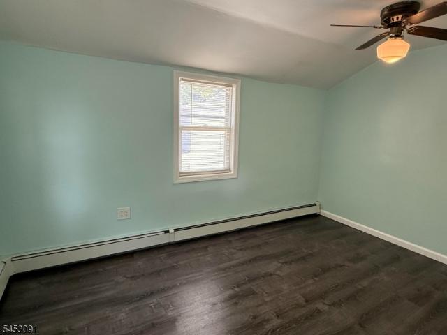 32 William St # 2