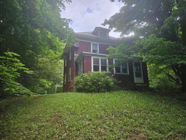 32 Willow St, Patten, ME 04765