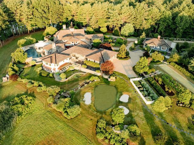 32 Wisteria Drive, Dover, US, NH