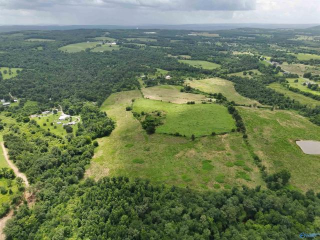 32 AC Brown Road