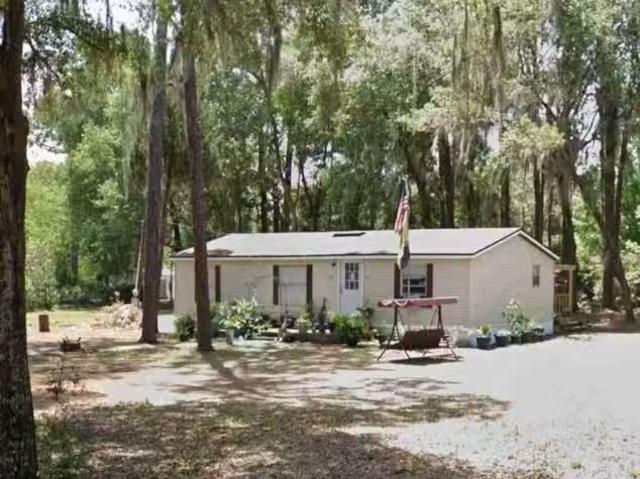 3/2 Across from the Withlacoochee River and Goldendale boat ra.