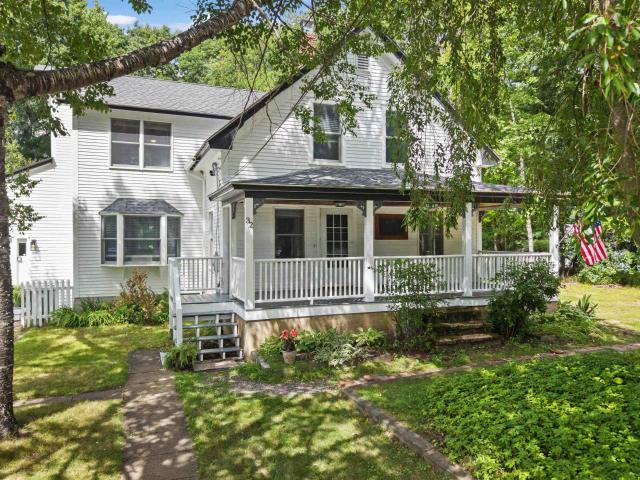 32 Alice Avenue