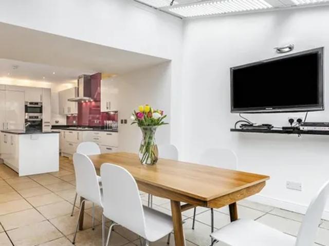 32 Anselm Road, London, SW6 1LH, United Kingdom | 4 bed house for rent #140658742 | Rentberry