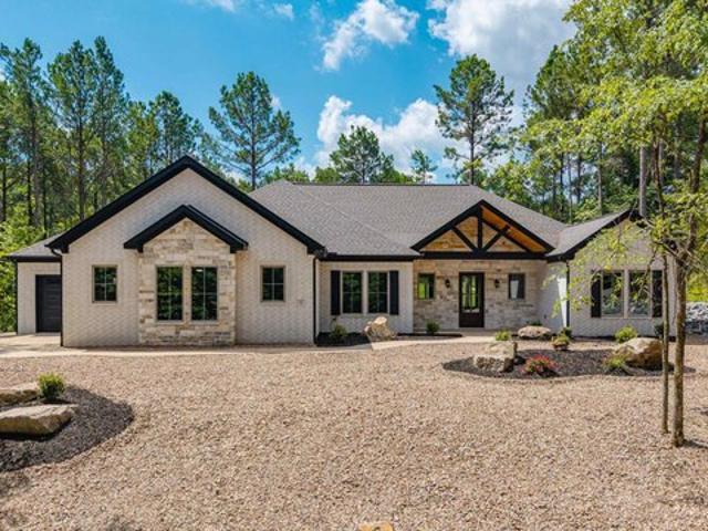 32 Asombroso Ln, Hot Springs Village, AR 71909