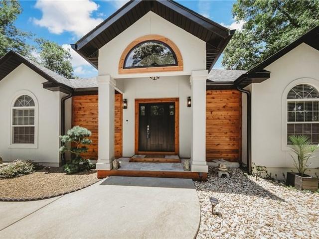 32 Attleborough Ln, Bella Vista, AR 72714