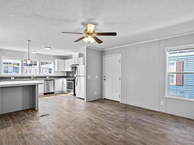 32 Ba Mar Dr, Stony Point, NY 10980