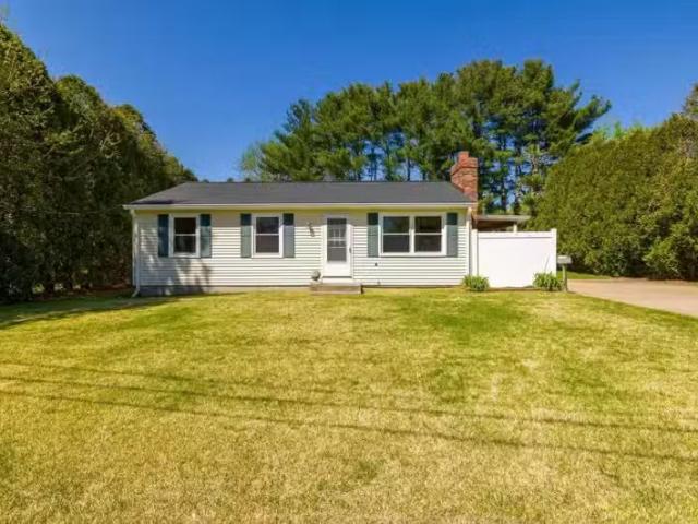 32 Bayberry, Woonsocket, RI 02895 MLS 73367910