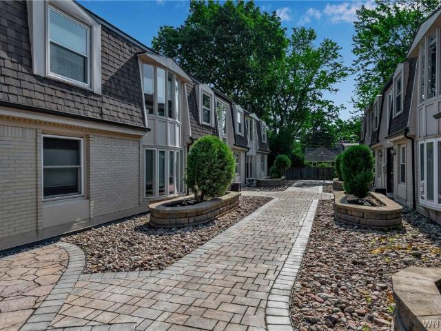 32 Bernhardt Drive # 5