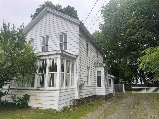 32 Broad St, Gloversville, NY 12078