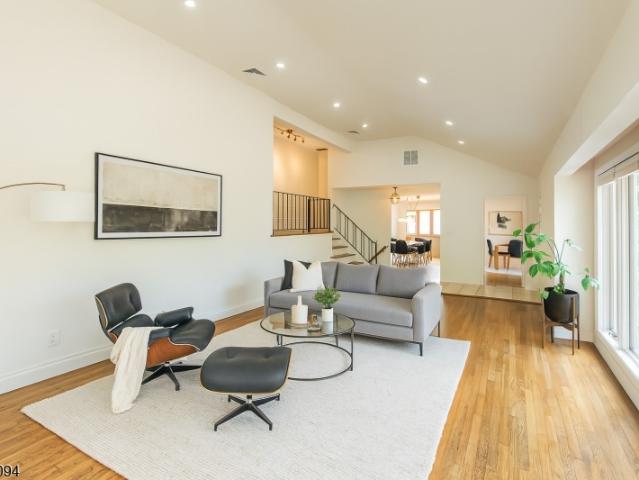 32 Brantwood Pl