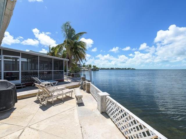 32 Bunting Dr, Key Largo, FL 33037