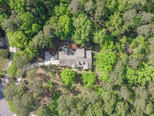 32 Bungalow Court