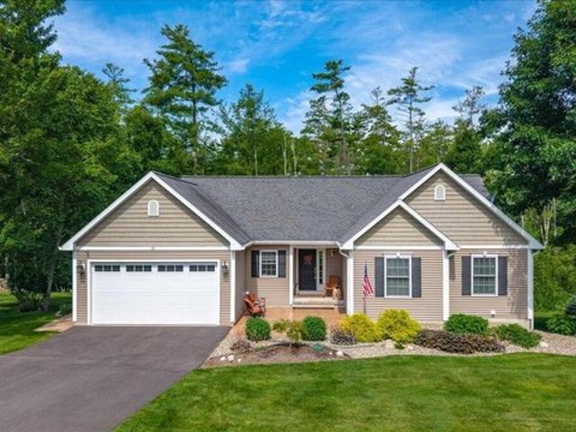 32 Burnham Rd, Gansevoort, NY 12831