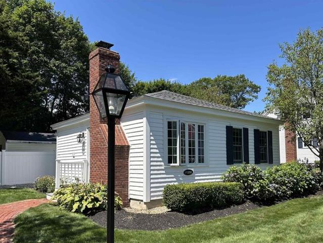 32 Cable Rd Unit 4, Rye, NH 03870