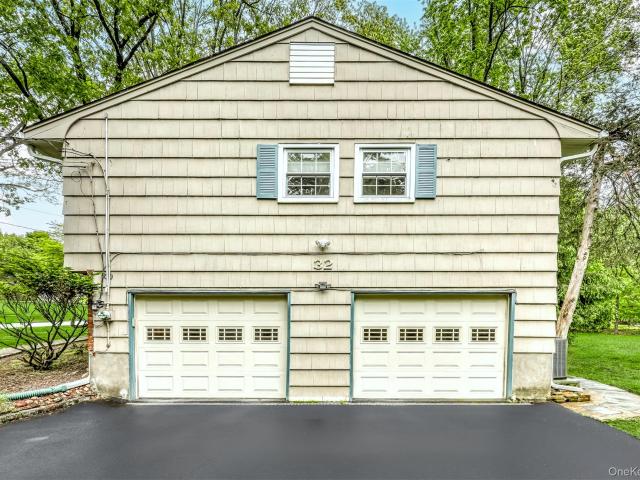 32 Charlotte Drive