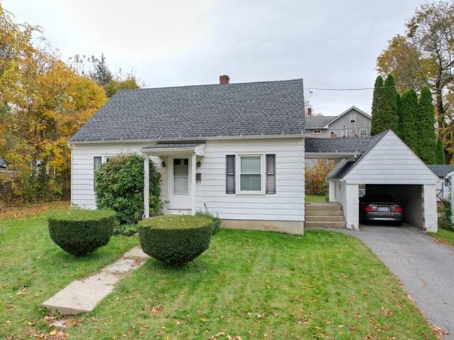 32 Charles St, Winchester, CT 06098